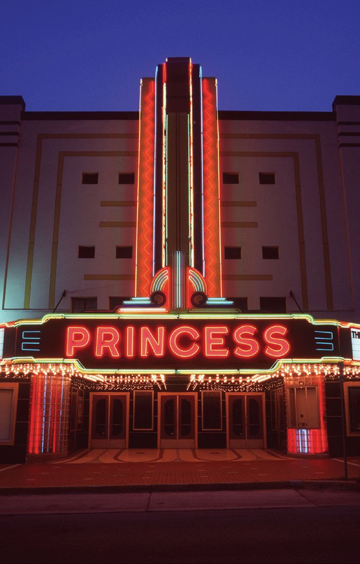 Holiday films families can enjoy together at the Princess Theater ...